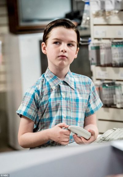 🧪 Young Sheldon Costume | Halloween Guide | Costume Realm