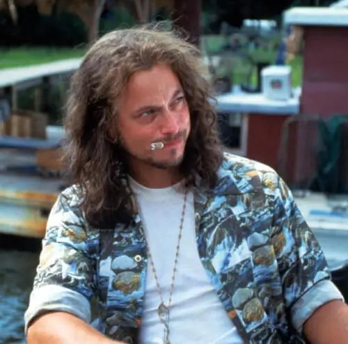 Lieutenant Dan Costume: Transform Into A Beloved Movie Character