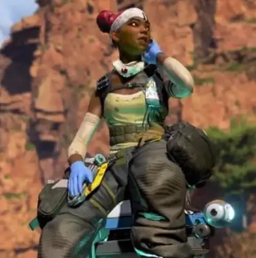 Apex Legends Lifeline Cosplay - A Legendary Transformation