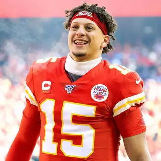 How To Dress Like Patrick Mahomes Guide For Cosplay & Halloween
