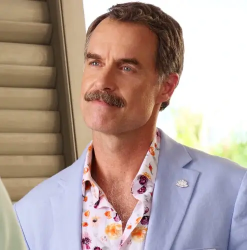 Armond Outfits The White Lotus : Dress And Act Halloween