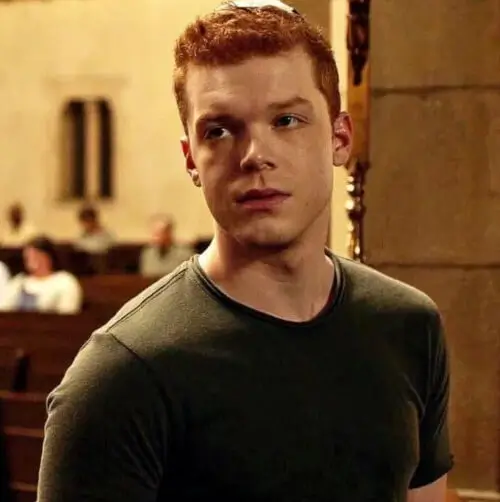 Dress Like Ian Gallagher - Halloween Costume Guide